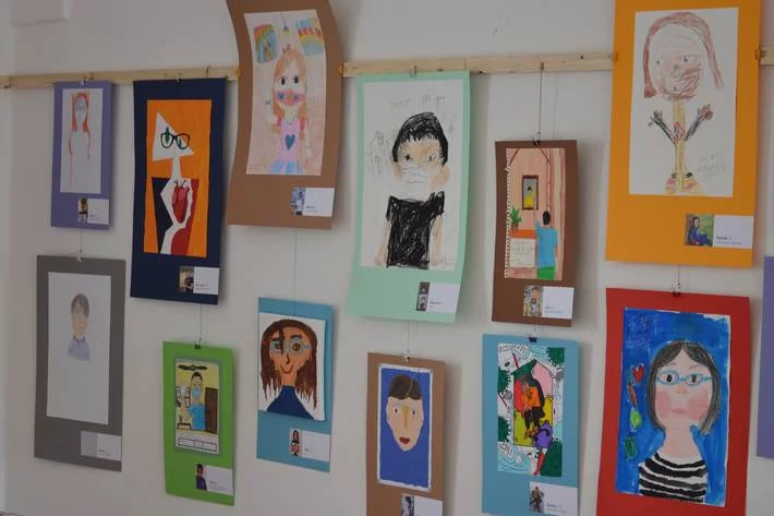 Children draw themselves - Internationale Jugendbibliothek